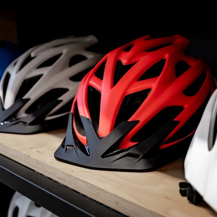 Fietshelmen voor zowel MTB, stads - en racefietshelmen en smart helmen ...